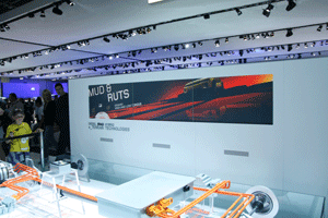 Land Rover choose Infinite screens at the British Motorshow | AV Magazine