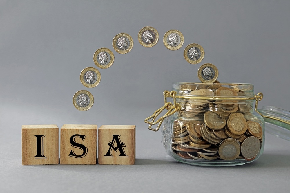 Rush to invest in cash ISAs as changes loom