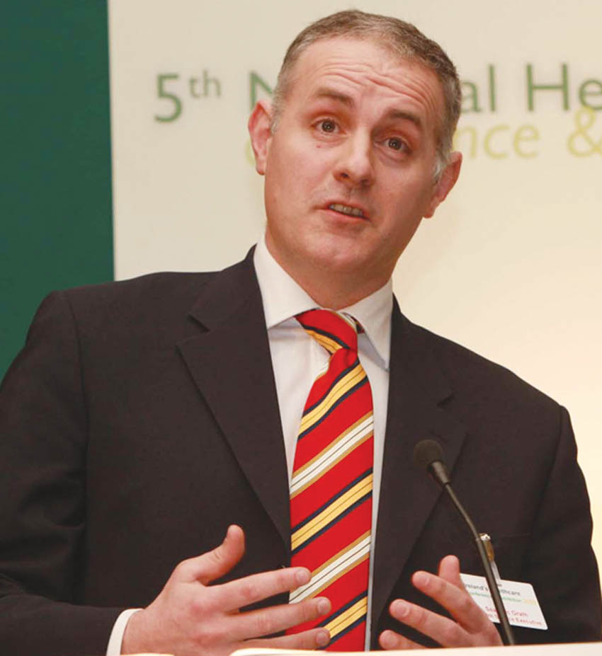 Probe into 'payments to man on career break'