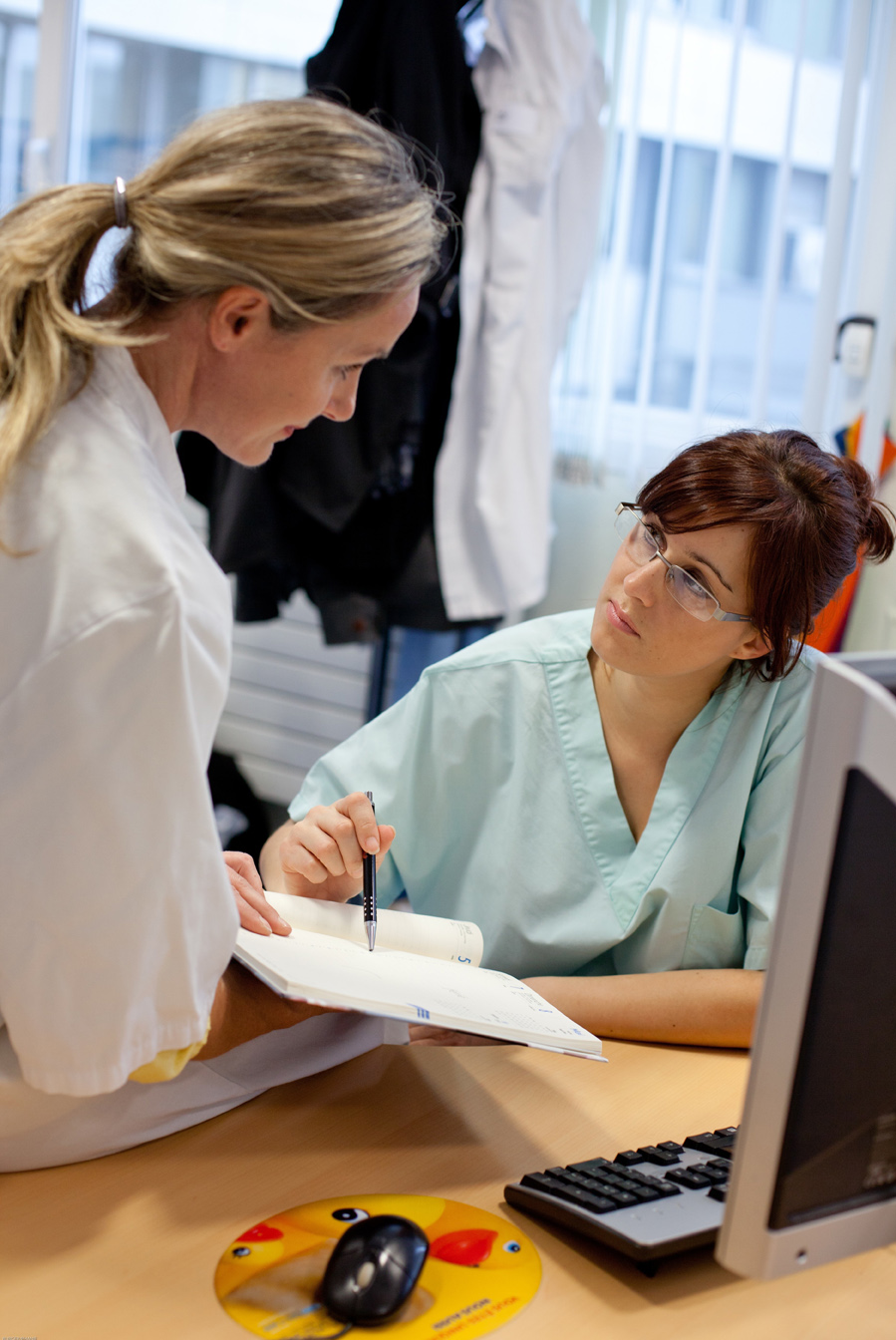 Patients with online access use services more often