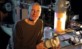 Dyson: Cameron should ask China to tackle copycats