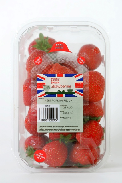 Tesco strawberry packs get Macfarlane Reseal-it system