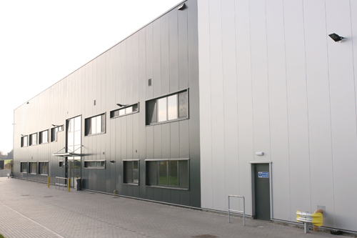 Weidenhammer plans IML move as new UK plant opens