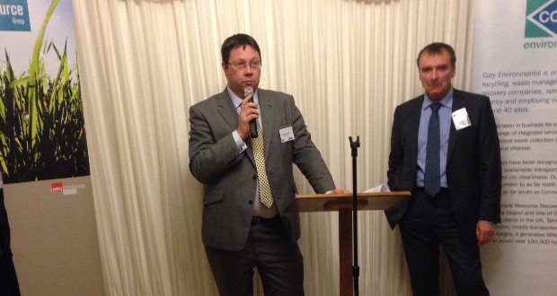 Resource minister calls for pre-election recycling debate