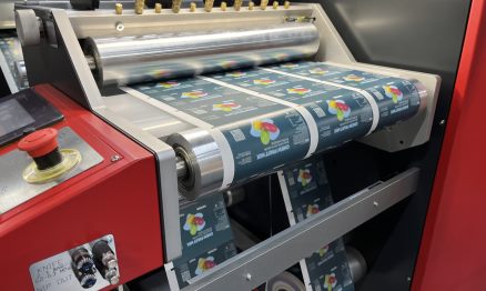 Xeikon and Sappi produce food-safe packaging for Maoam Chew Fruit