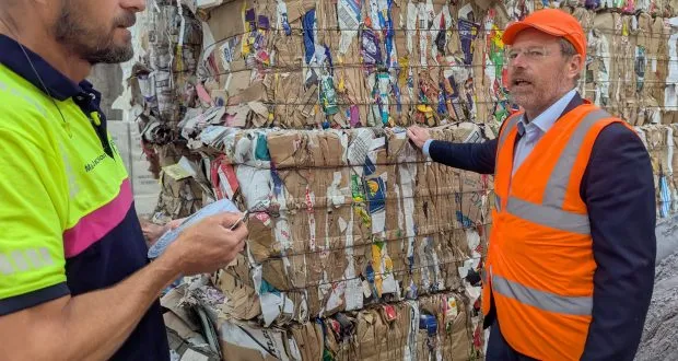 Rossendale and Darwen MP praises Stubbins mill for environmental leadership