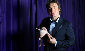 Jamie Oliver and RSPCA call for better pork labelling