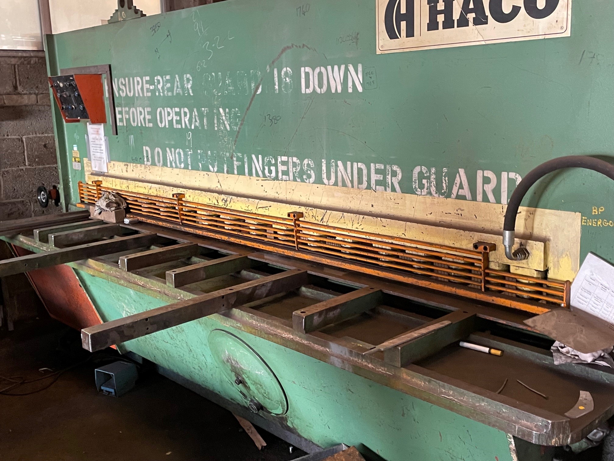 HACO TS3012 hydraulic shear. | IEM UK