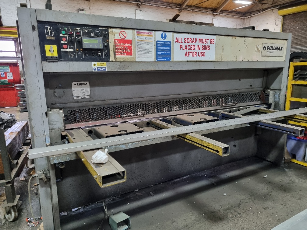 IMAL Hydraulic Variable Rake Guillotine Shear | IEM UK
