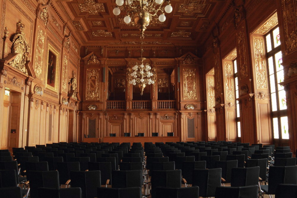German federal court overcomes acoustics problems with the help of ...