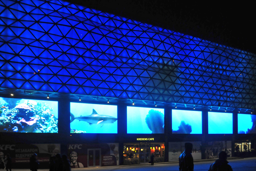 EKTA installs 243m2 LED videowall on external façade of Ukraine’s ...