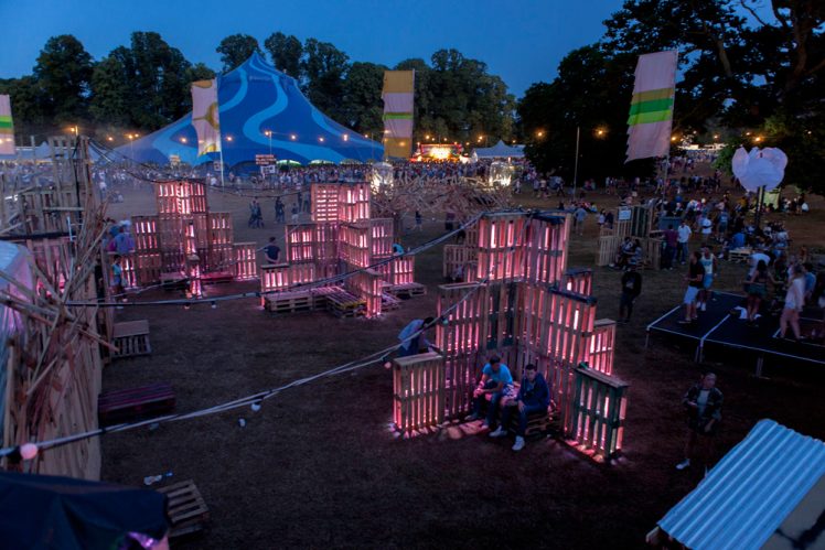 Smash Productions provide lighting and video for Eastern Electrics ...