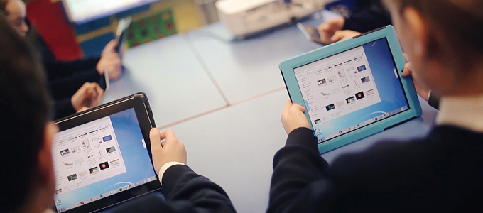 Specktron collaboration with DisplayNote Technologies | AV Magazine