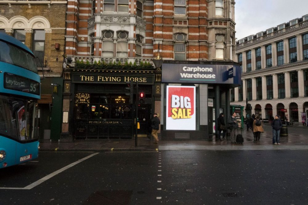 Mobile phone shops in largest UK retail LED screen roll-out | AV Magazine