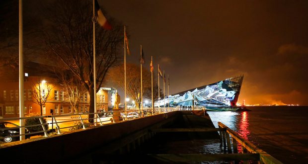 Spectacular aquarium projection mapping makes TV news | AV Magazine