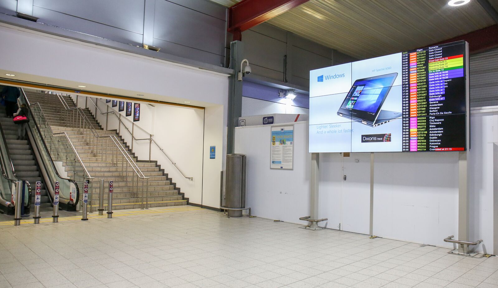 London Luton Airport adds 132 LG digital signage displays | AV Magazine