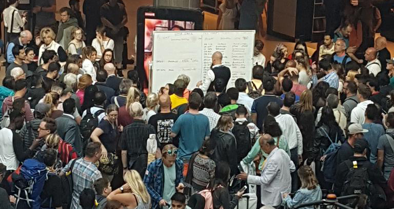 Airport digital signage failure 'sparks chaos' | AV Magazine