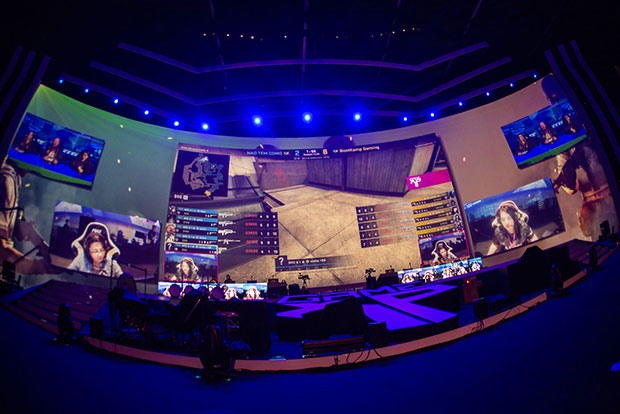 Christie directs content on world’s biggest gaming screen | AV Magazine