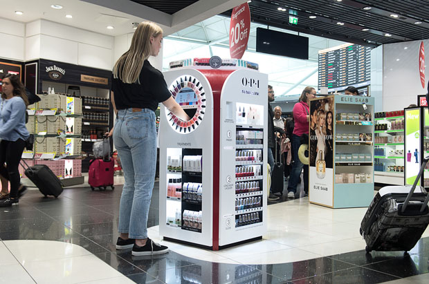 The VR nail polish test and a 400 display pod retail roll-out | AV Magazine