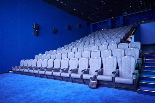Onyx LED cinema in intelligent, networked audio first | AV Magazine