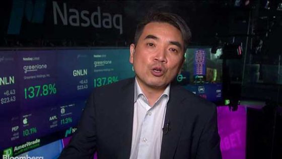 Zoom IPO makes founder Eric Yuan into a billionaire | AV Magazine