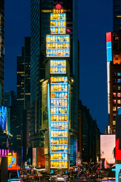 350-foot high LED wall relaunched in New York | AV Magazine