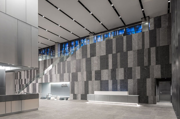 Downtown skyscraper terrace soothes with light art | AV Magazine