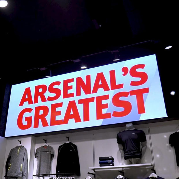 Arsenal fan skills recorded in merchandise store | AV Magazine