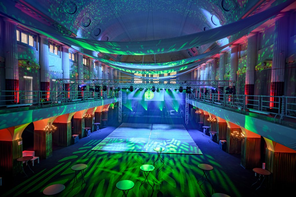 Swimming pool sound system plays for events | AV Magazine