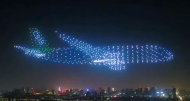 Shapeshifting 800-drone LED plane takes to the skies | AV Magazine