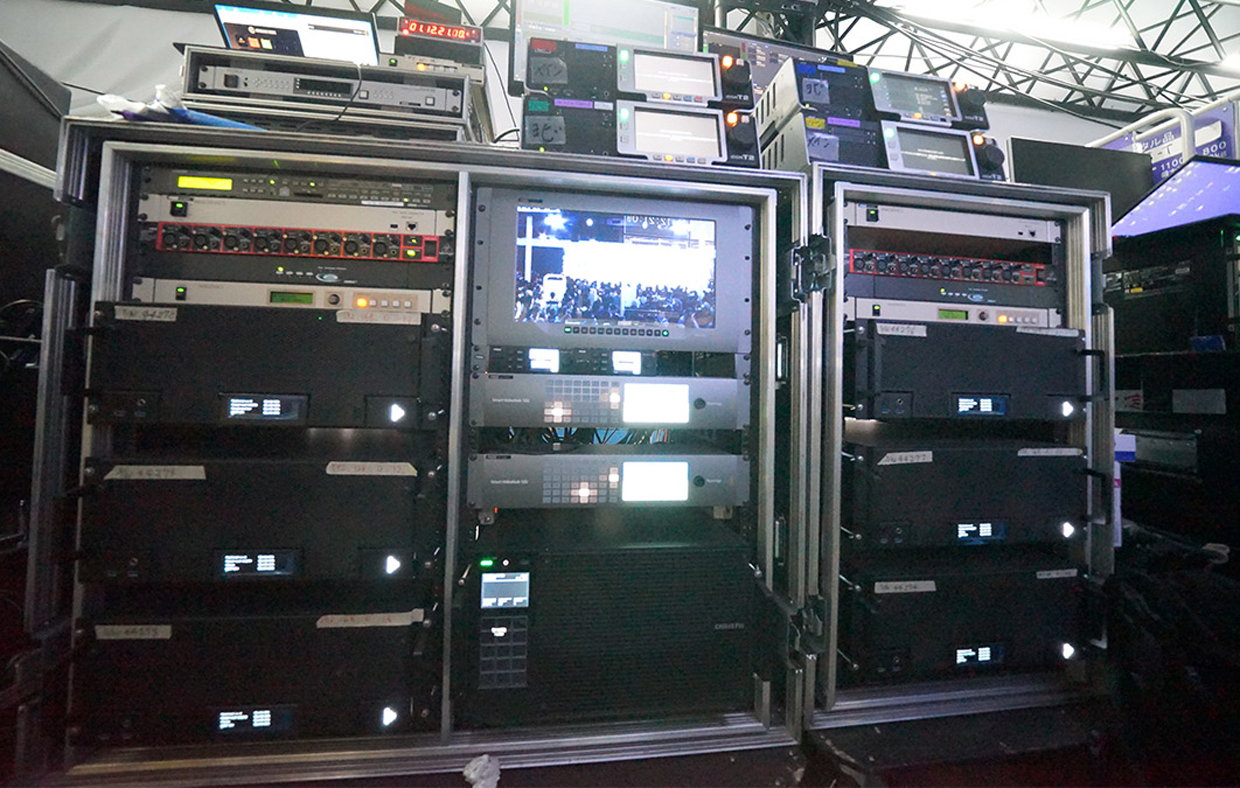 Toyota's 24,768 pixels wide motor show display | AV Magazine