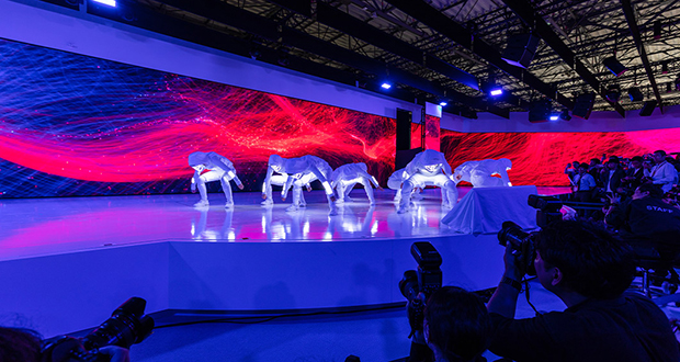 Toyota stands out with LED at Tokyo Motor Show