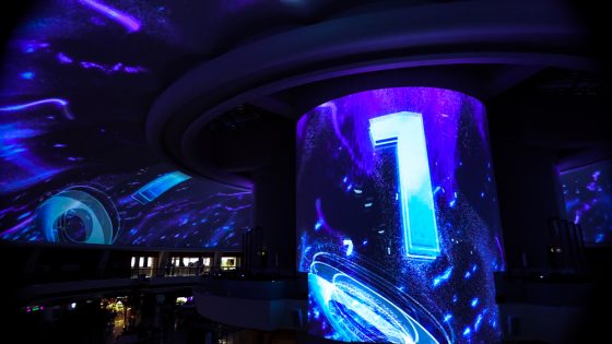 The Shanghai pearl tower's 2,500 sq m projection | AV Magazine