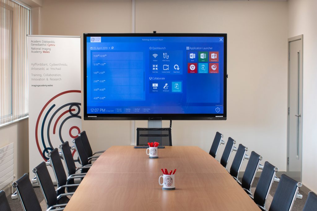 Screencasting high-res imagery for radiographers | AV Magazine