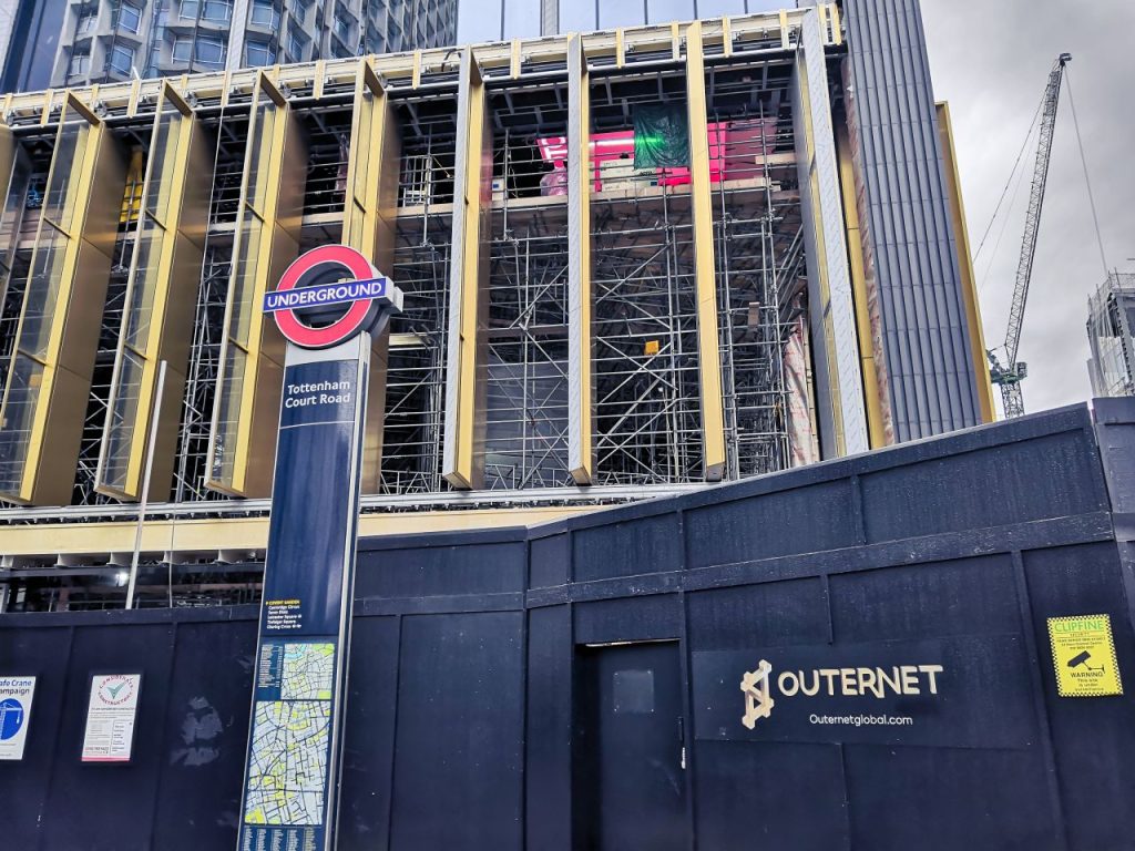 'World's largest LED canvas' takes shape in London | AV Magazine