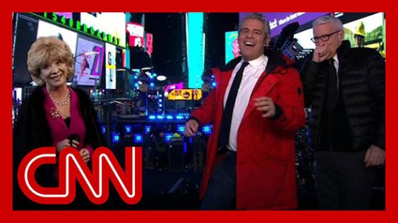CNN star 'beams in' to Times Square on New Year's Eve