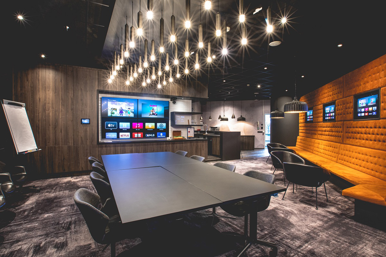 Philips displays join PSV Eindhoven in luxury box | AV Magazine