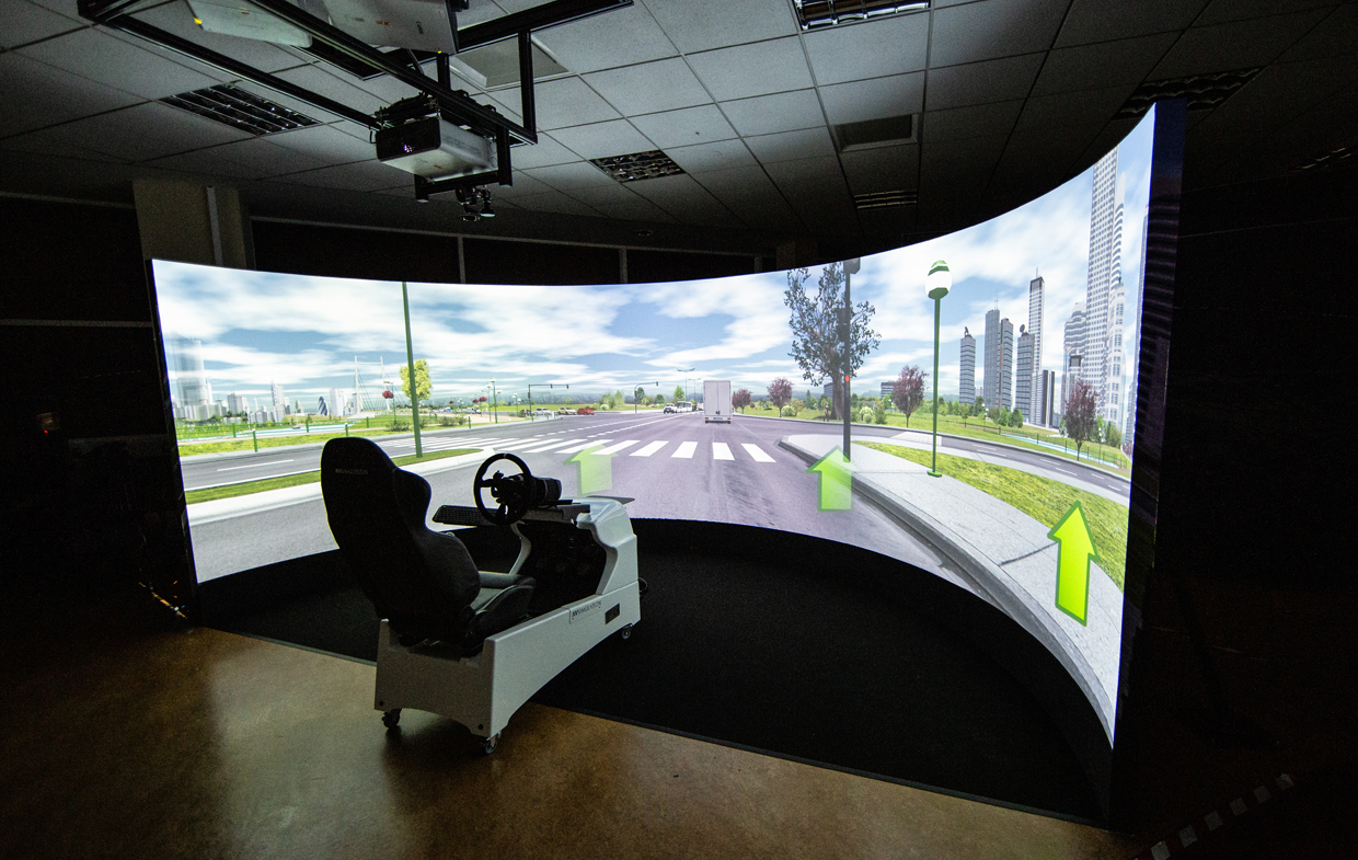 Bespoke simulator to test reactions to self-driving cars | AV Magazine