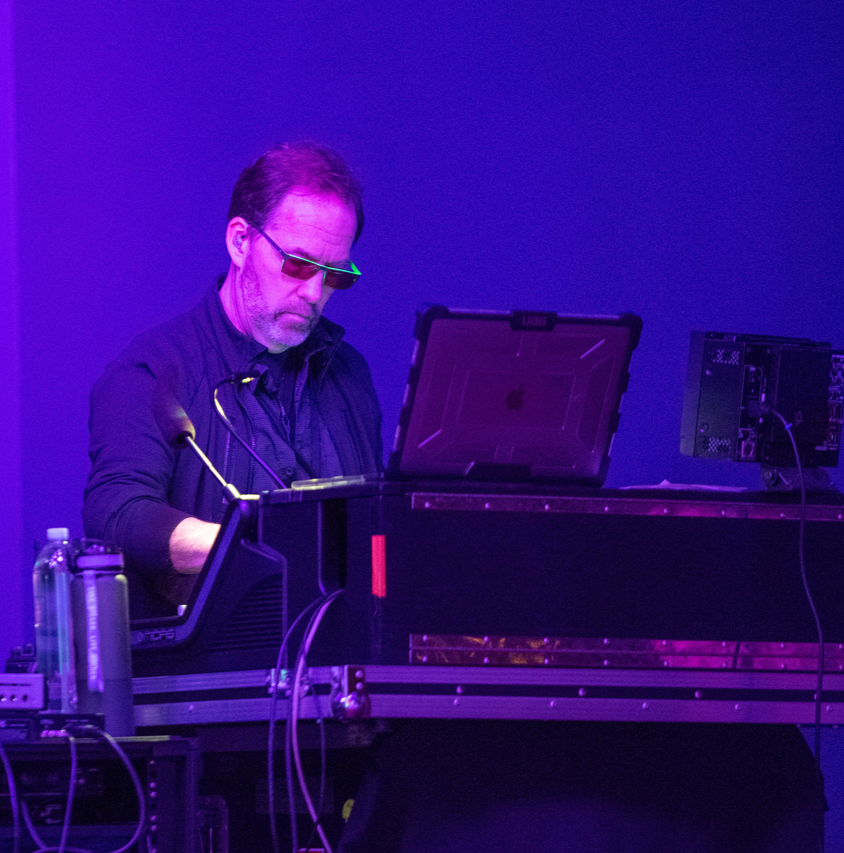 First hybrid music tour requires clear communication | AV Magazine