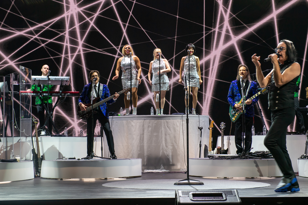 First hybrid music tour requires clear communication | AV Magazine