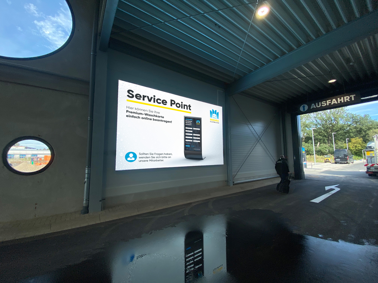 Car wash puts outdoor LED screens to an indoor test | AV Magazine