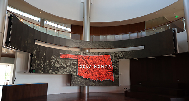 'Floating' curved video wall tells story of First Americans | AV Magazine