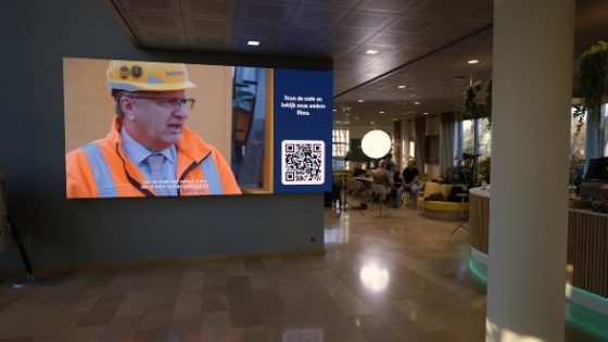 Angled Philips LED videowall installed at construction HQ