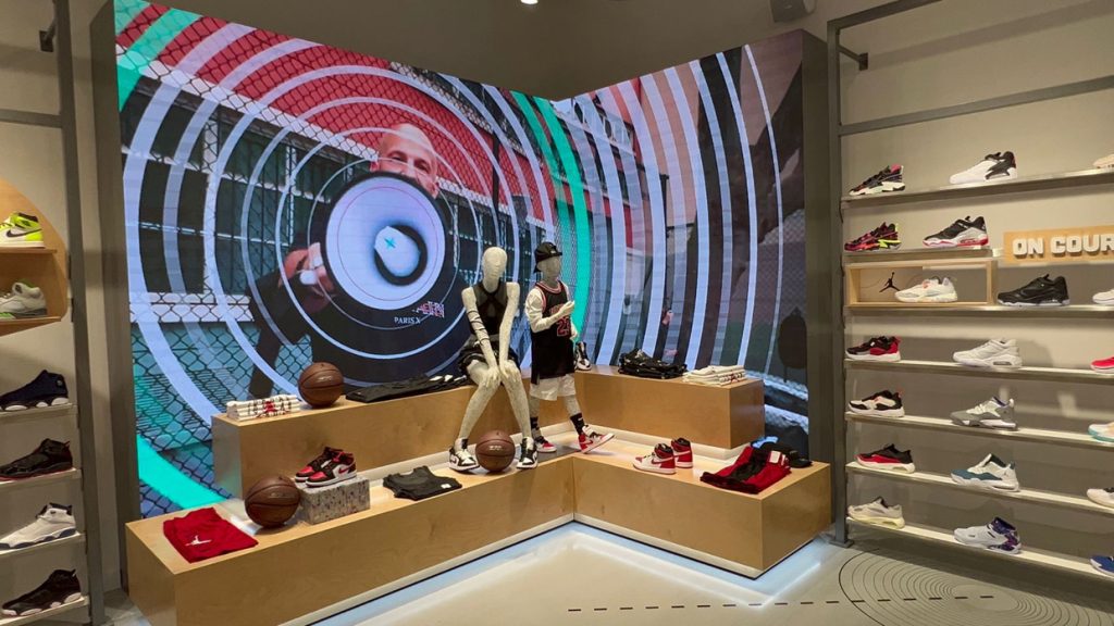 Flagship Foot Locker store features European-first display | AV Magazine