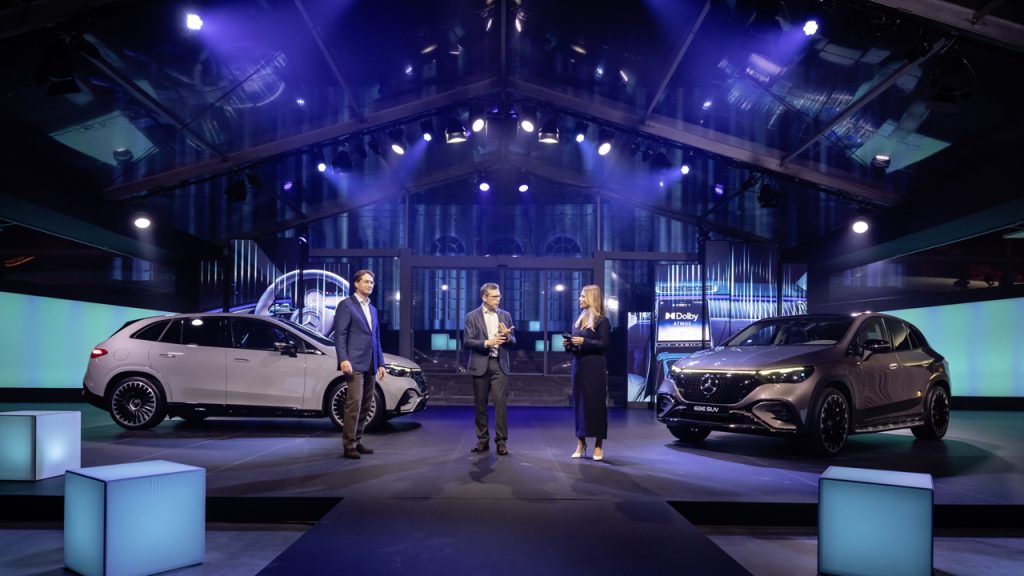 Mercedes-Benz makes 'magical garage' with immersive art | AV Magazine