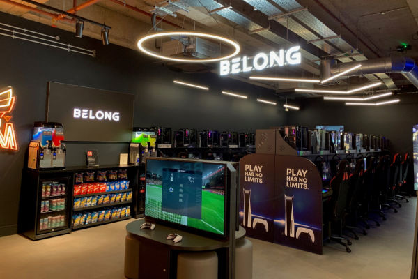 Flagship store has 'nearly enough LED to fill a tennis court' | AV Magazine