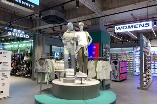 Flagship store has 'nearly enough LED to fill a tennis court' | AV Magazine