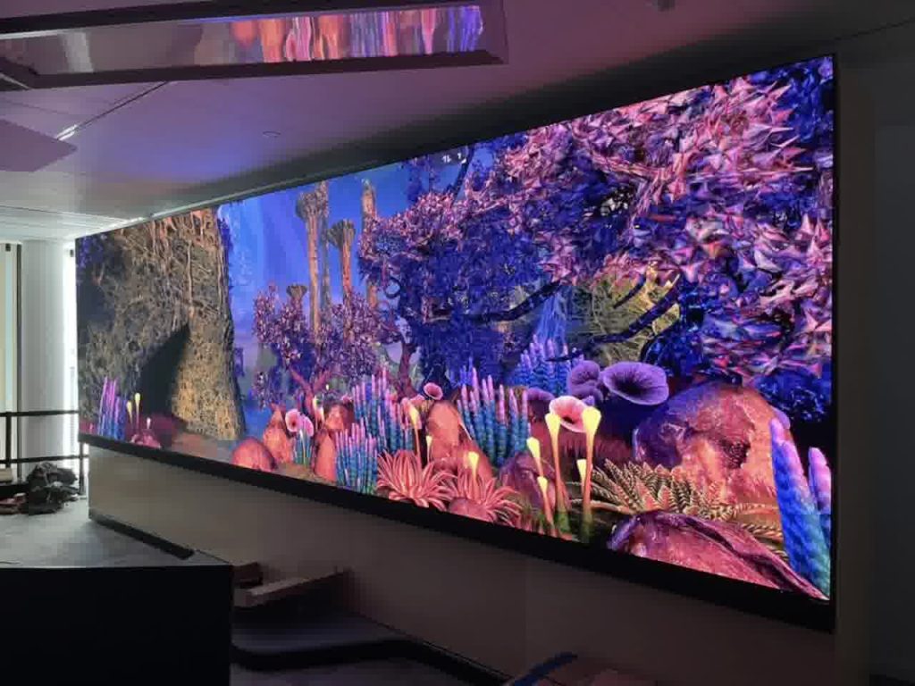 Huge 32:9 AIO LED replaces telepresence in French MTR | AV Magazine