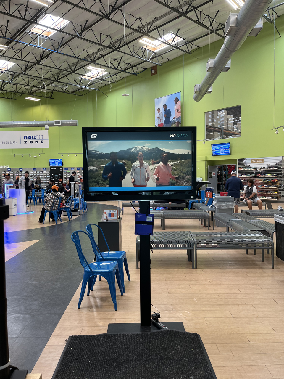 Retailer welcomes VIP customers with personalised videos | AV Magazine