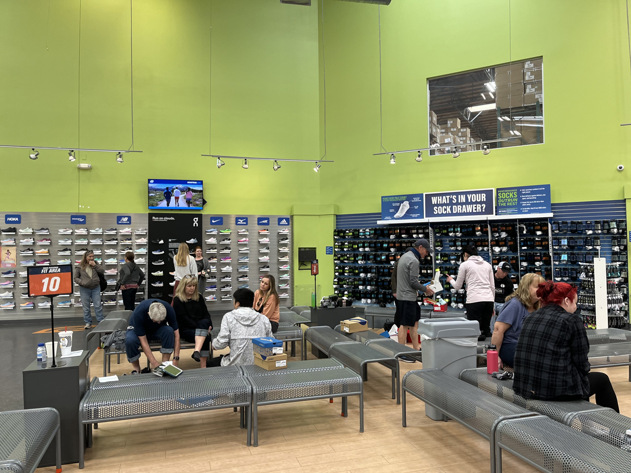 Retailer welcomes VIP customers with personalised videos | AV Magazine